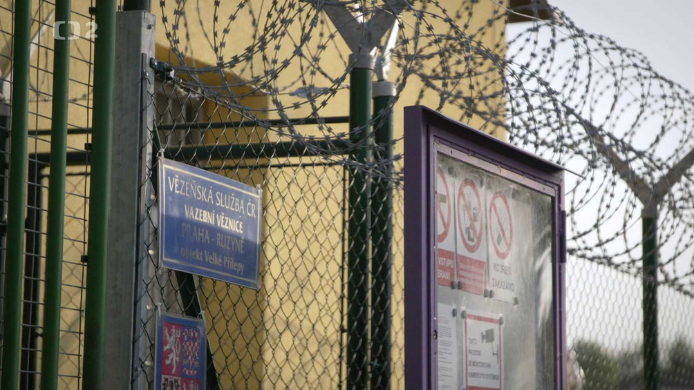 Dobrovolně v base - Cesty víry | Česká televize