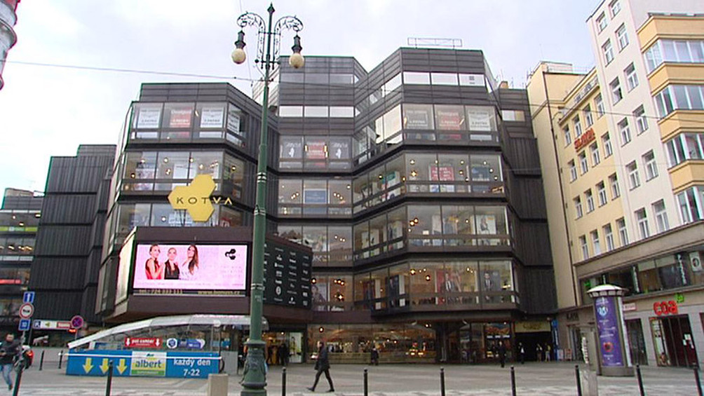 Obchodní dům Kotva - Z metropole | Česká televize