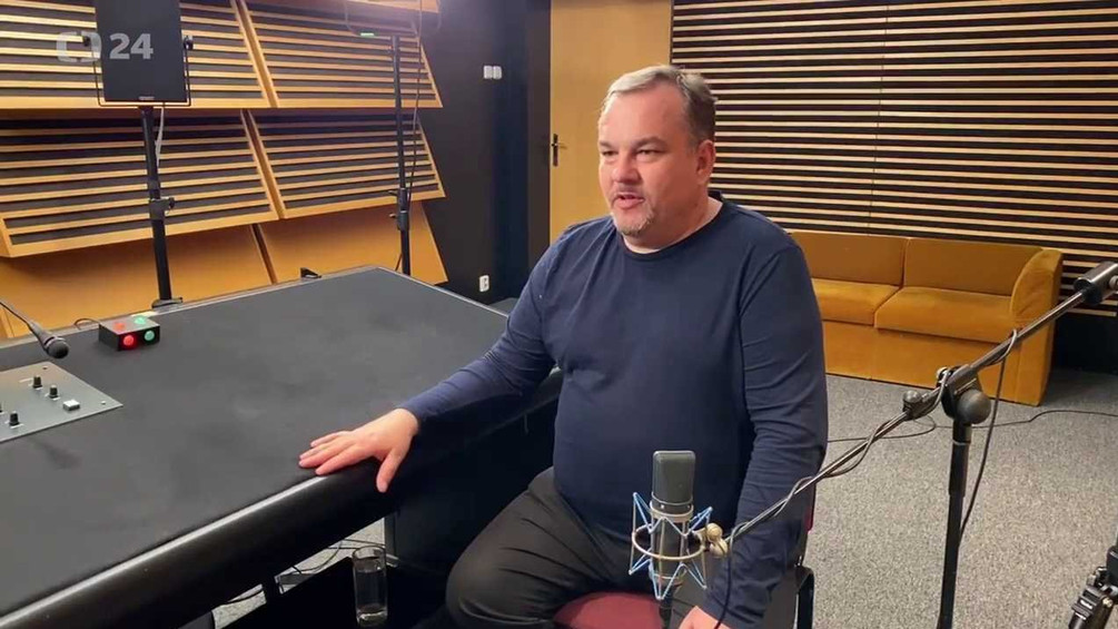 Michal Dusík - Background ČT24 | Česká televize