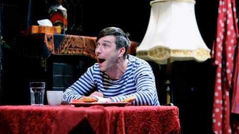 Sheldon a jeho matka paní Levinová - iVysílání | Česká televize