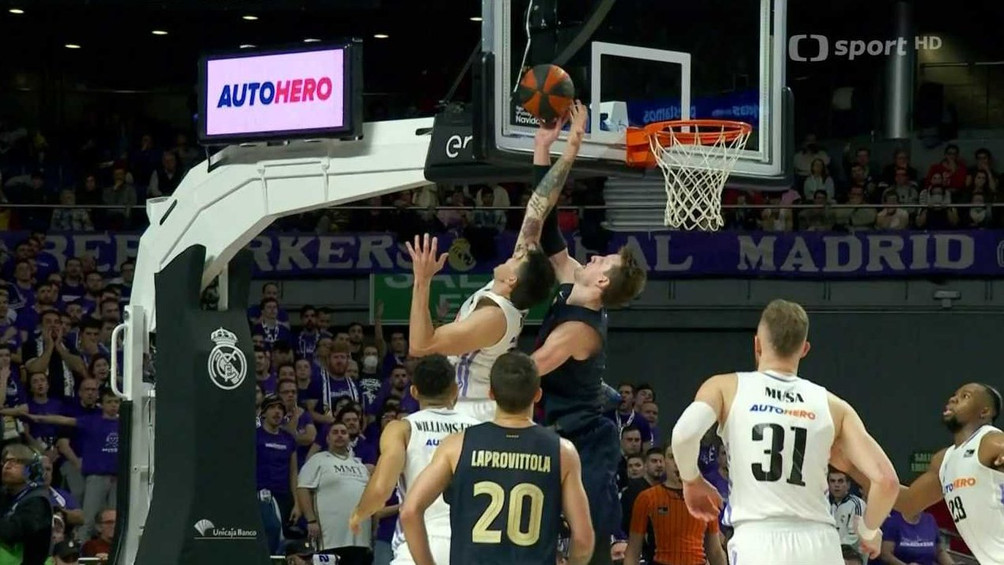 Real Madrid Baloncesto - FC Barcelona - Liga ACB | Česká televize