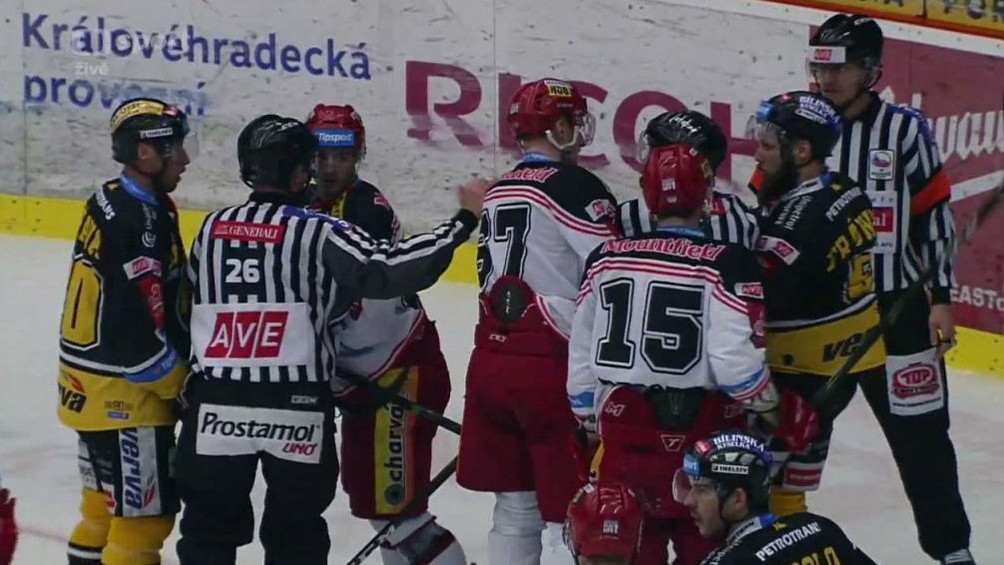 Mountfield HK - HC VERVA Litvínov - Buly hokej | Česká televize