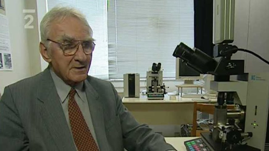 Armin Delong, tvůrce elektronového mikroskopu - Portréty | Česká televize