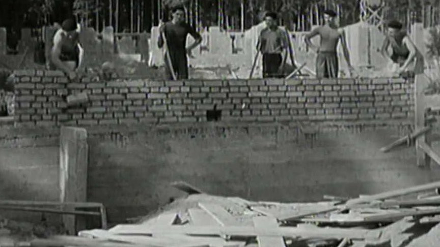 Budujeme, pracujeme, stavíme - Archiv ČT24 | Česká televize