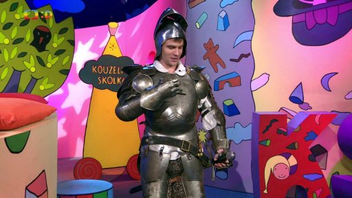 Matouš jako v brnění si hraje na rytíře sv.Jiří, Fany se do hry přidává… - 24. dubna 2024 ...