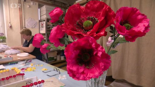 Výroba textilních a papírových květin - 26. října - Křesťanský magazín ...