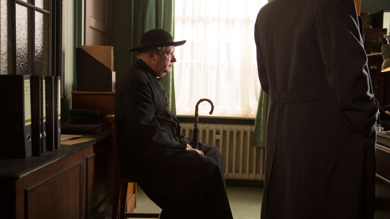 15/15 Minervina sova - Otec Brown | Česká televize