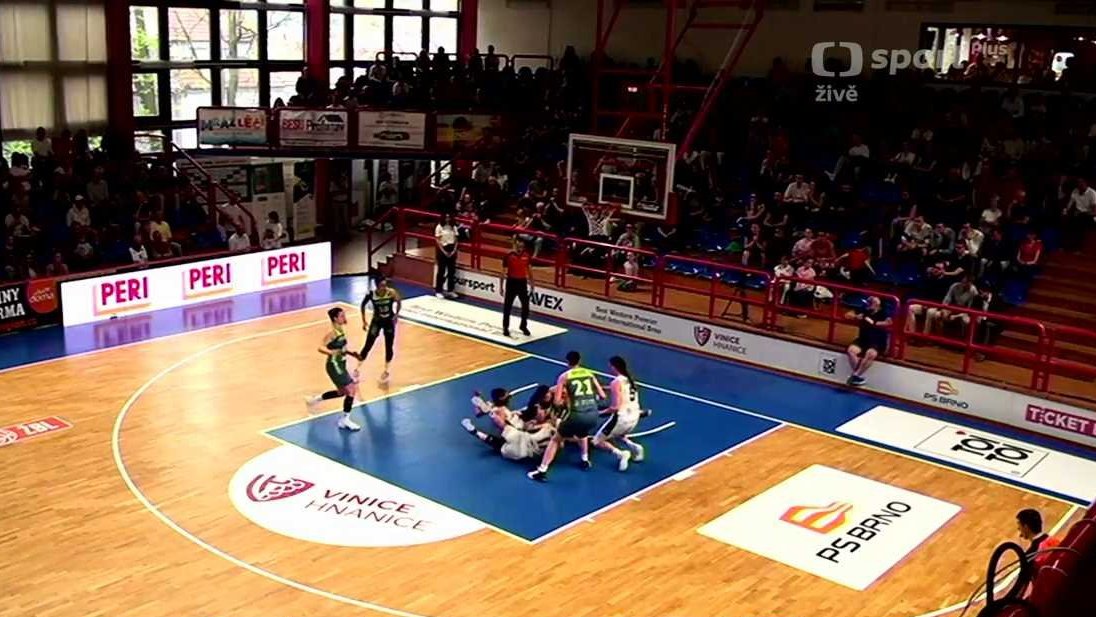 Žabiny Brno - ZVVZ USK Praha - Basketbal | Česká televize