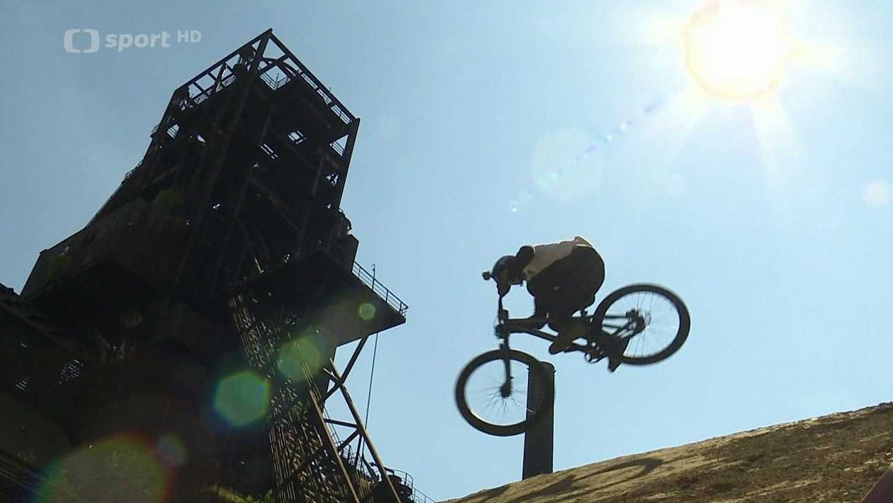 Iron Town session - Cyklistika | Česká televize