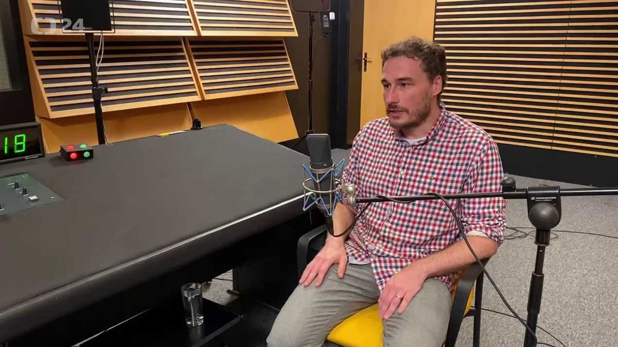 Lukáš Valášek - Background ČT24 | Česká televize