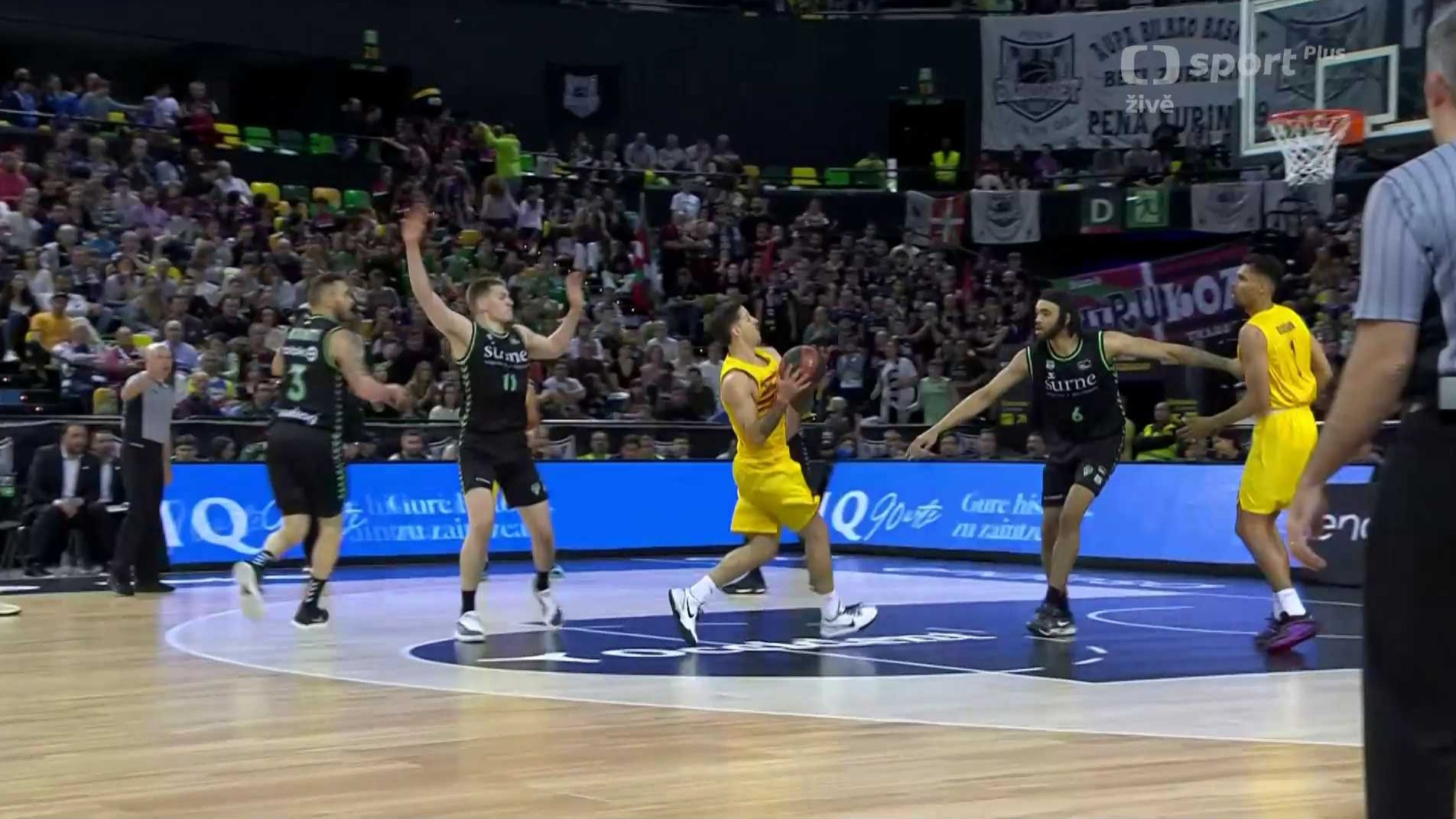 Surne Bilbao Basket - FC Barcelona - Liga ACB | Česká televize
